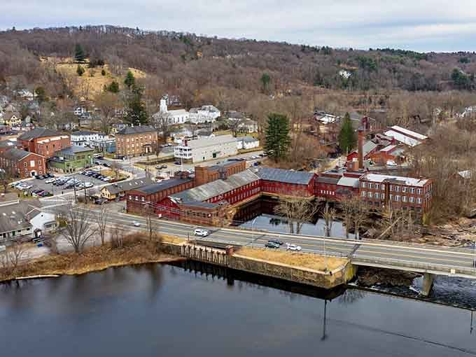 The whole village spreads out like a living postcard, reminding us that Connecticut still knows how to do charming right.