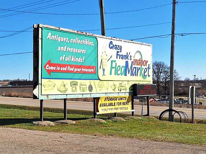 That roadside billboard doesn't lie: treasures of all kinds really are waiting inside for you.