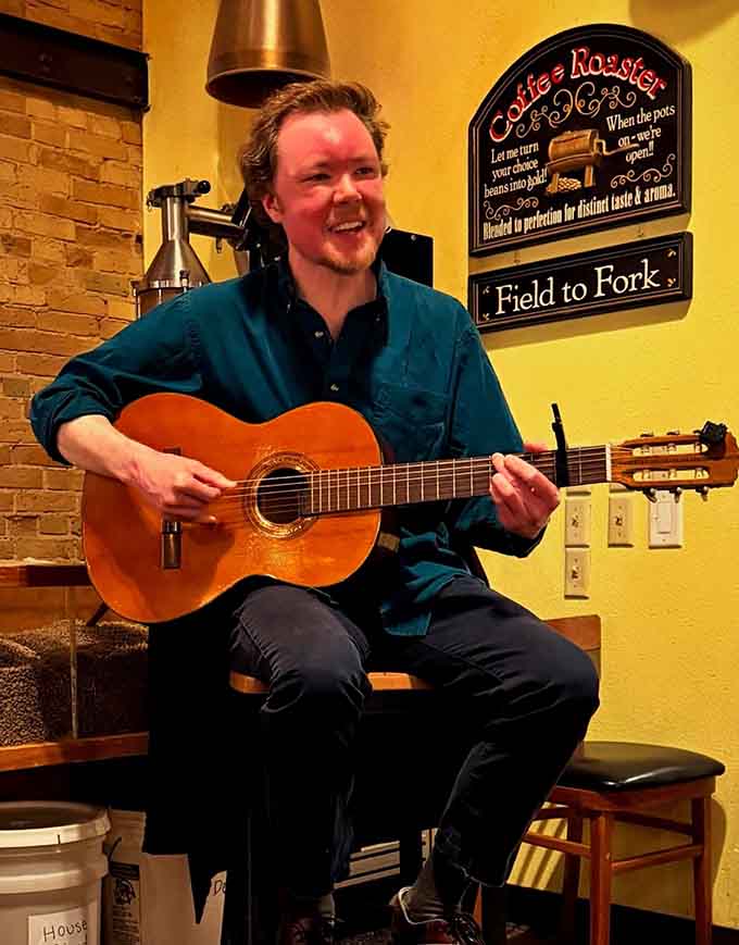 Live acoustic music with your eggs and coffee&mdash;because breakfast should come with a soundtrack, obviously.