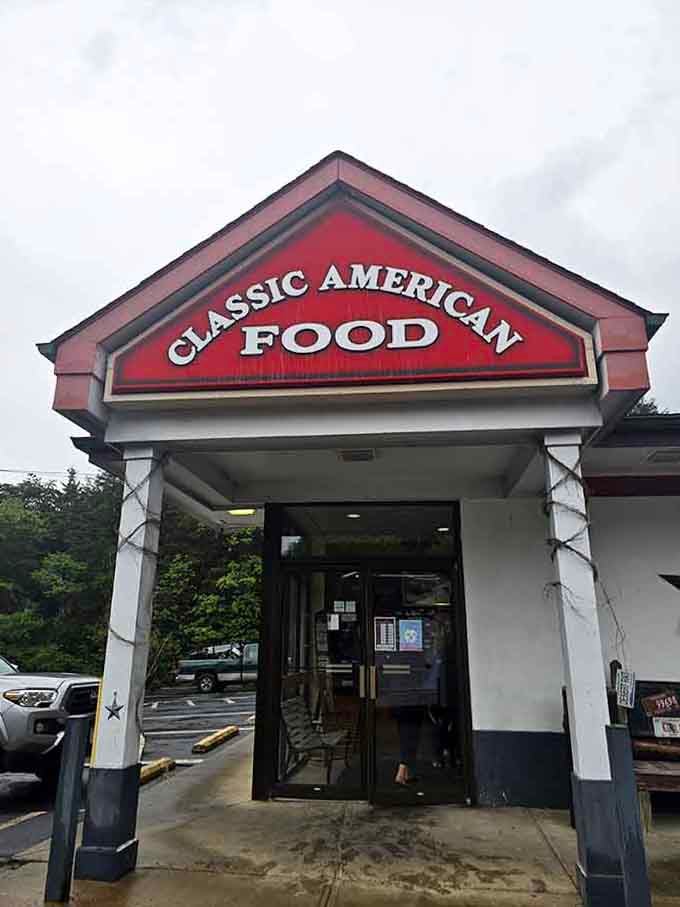 Classic American Food isn't just a sign, it's a promise this place keeps with every single buffet tray.