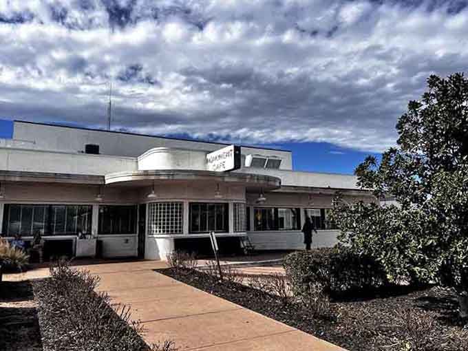 Storm clouds gathering over Georgetown's retro gem, but inside it's all sunshine and comfort food magic.