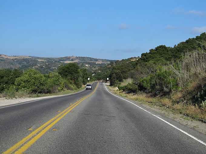 Light traffic means you can actually enjoy the scenery instead of the bumper ahead.
