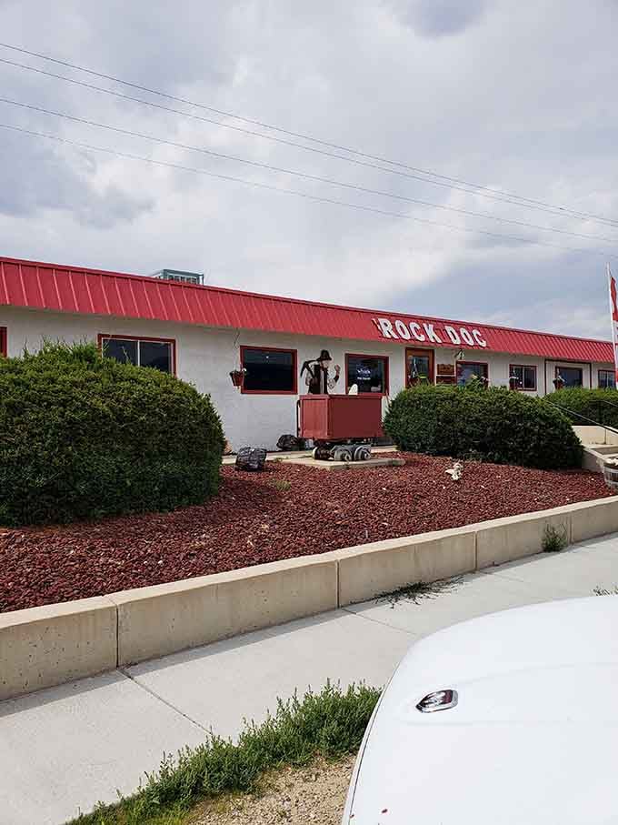Pull over when you see this place, because your inner rock collector didn't know it existed until now.
