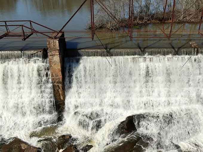 Water cascades over the dam with the kind of power that makes you respect Mother Nature's plumbing.