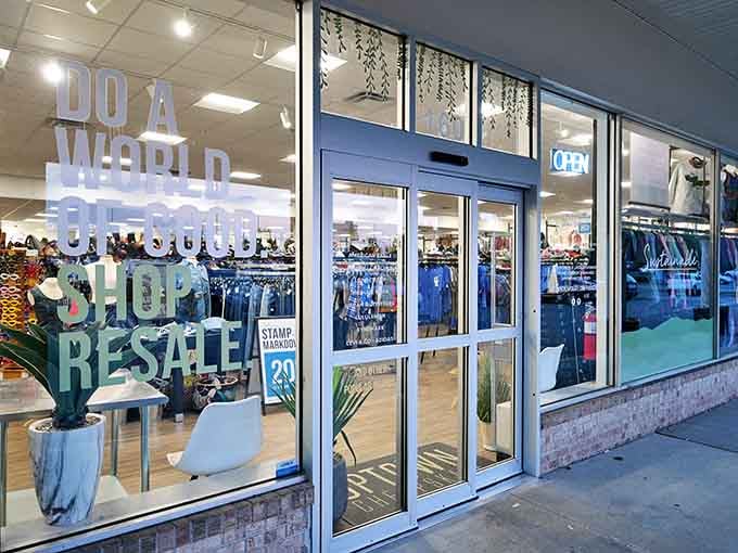 Windows declaring "Do a World of Good" while you shop, making sustainability look surprisingly stylish and accessible.