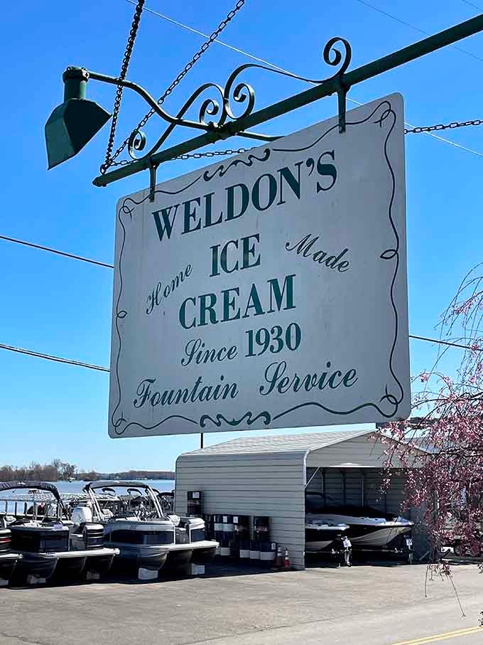 This classic sign has been beckoning ice cream lovers since 1930, proving good advertising never goes out of style.