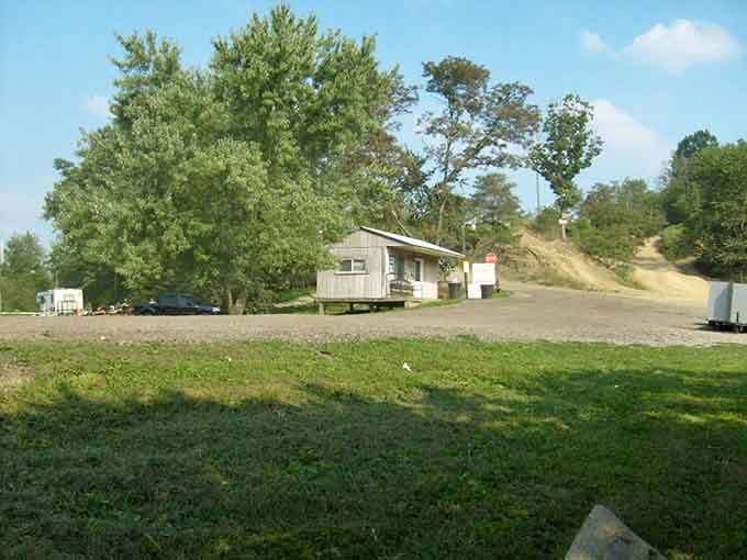 Simple structures serve their purpose efficiently, proving functionality beats fancy when your budget demands practical thinking always.