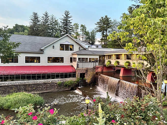 When your dinner comes with a waterfall soundtrack and pink flowers, you know you've found something special.