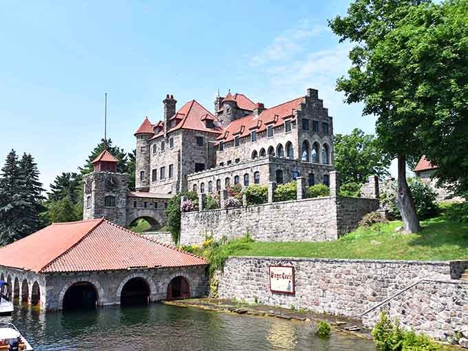 That powerhouse sitting on its own island looks like something from a European postcard, complete with waterside arches.