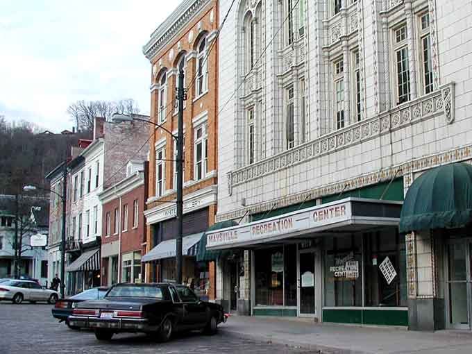 That classic car parked along these historic facades is like finding the perfect accessory for a vintage outfit.