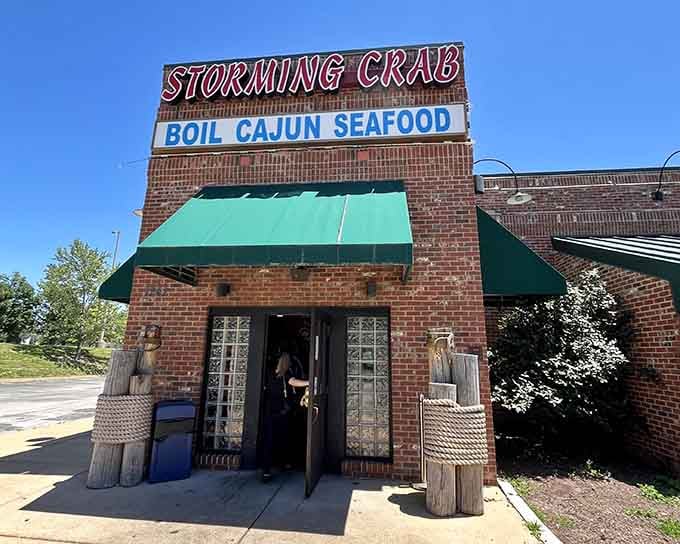 Sunshine and seafood boils await behind those doors&mdash;your hands will get messy, your belly will thank you.