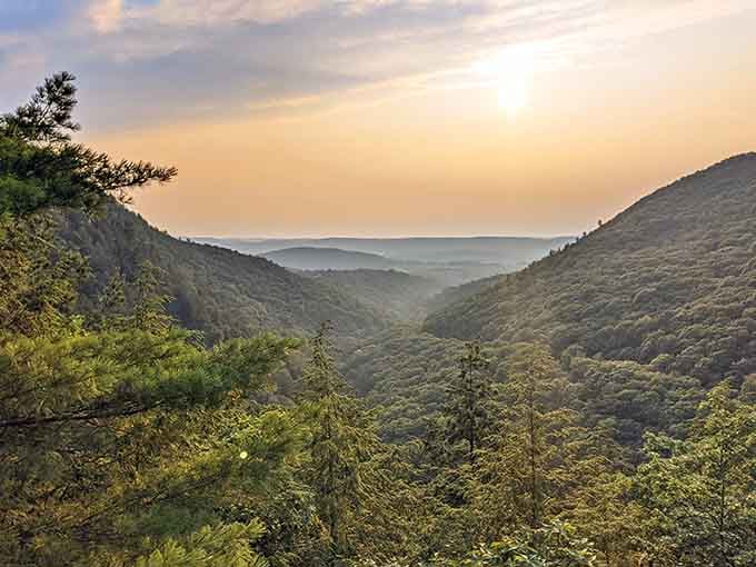 When the mountains frame the horizon like this, you understand why people write postcards home.