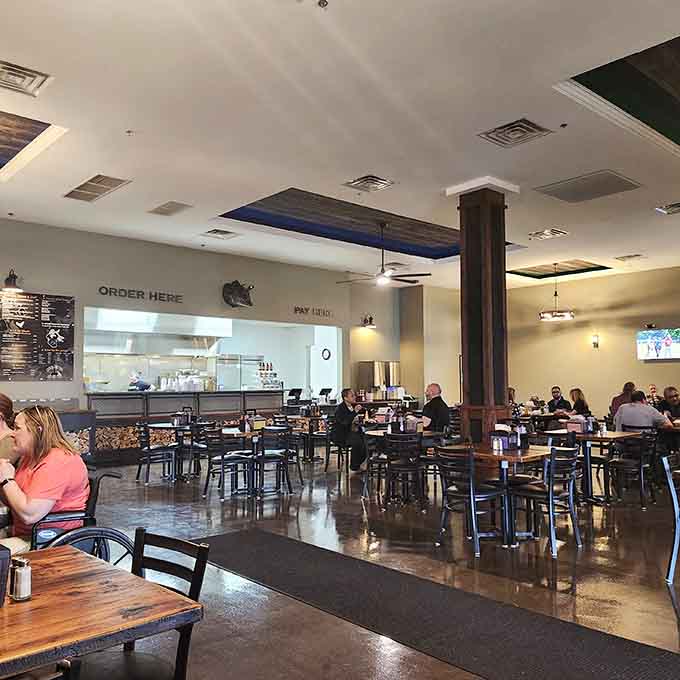 Spacious, bright, and refreshingly unpretentious, this dining room lets the smoky aromas do all the talking.