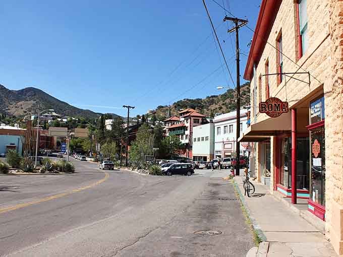 Main Street curves through town like it's got all the time in the world, inviting you to slow down.