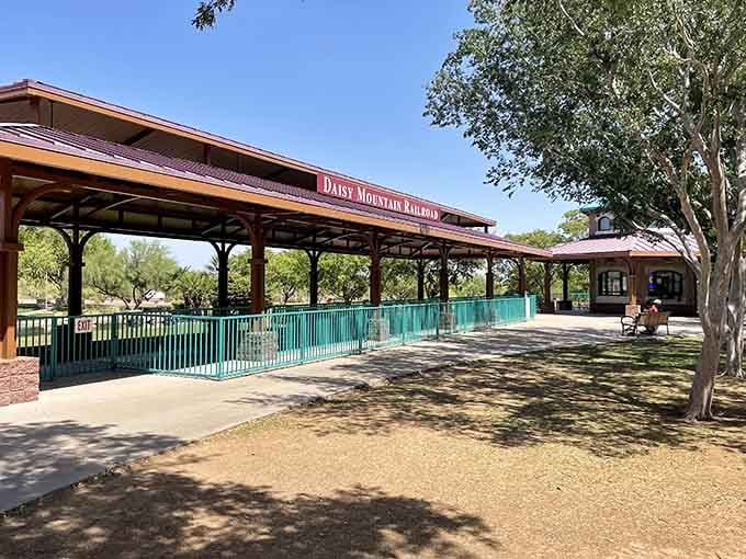 The covered platform means you won't melt while waiting, because Arizona sun shows no mercy to train enthusiasts.