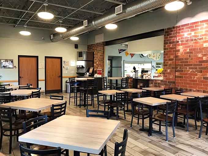 Clean, comfortable, and completely focused on what matters: getting delicious food into your grateful belly quickly.