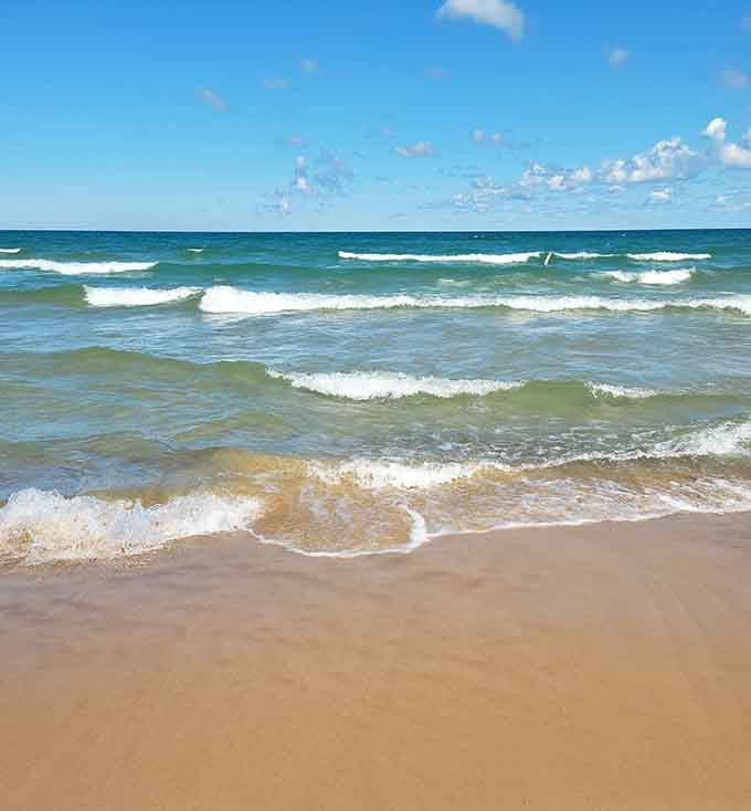 Lake Michigan waves that'll make you forget you're not on an ocean coast somewhere exotic.