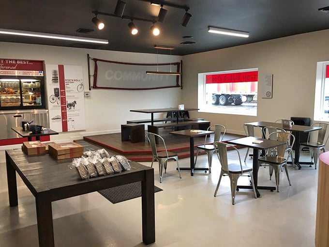 Clean, modern, and focused on what matters: getting those donuts from case to your eager hands efficiently.