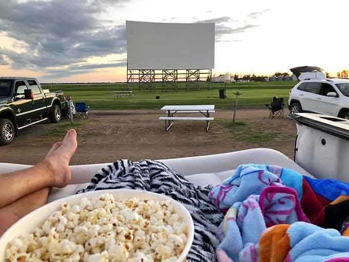 Kick back in the truck bed with popcorn and blankets while the prairie sky puts on its own show.