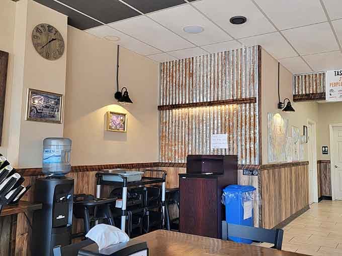 Simple, clean, and focused on what matters: getting incredible barbecue from the kitchen to your eager face.