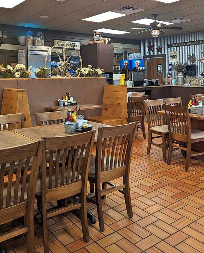 Wooden booths, ceiling fans, and that lived-in comfort that makes you want to settle in for the long haul.
