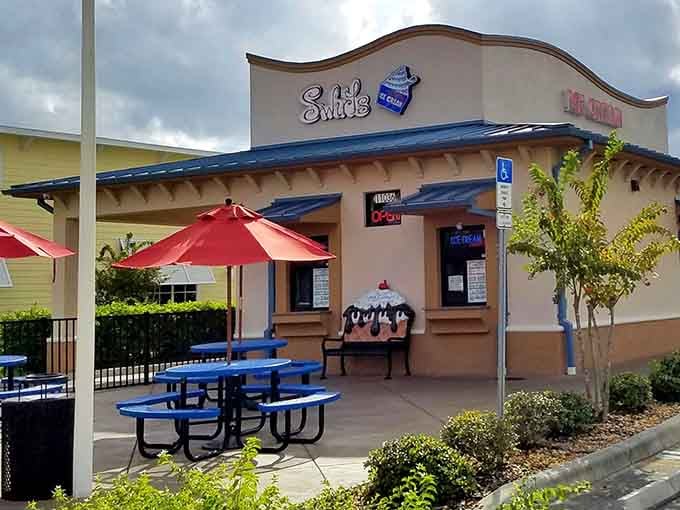 This cheerful spot with its wavy roofline looks like happiness decided to open an ice cream stand near the theme parks.
