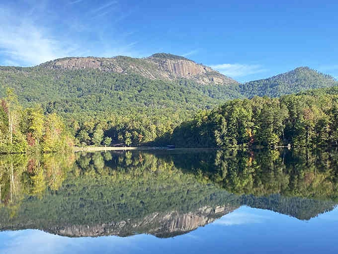 That mirror-perfect reflection makes you blink twice&mdash;Table Rock Mountain showing off like it's posing for its own portrait.