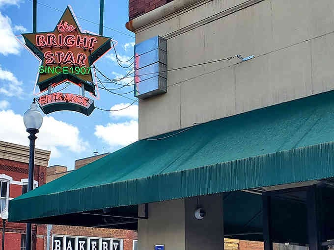 When a neon star has been shining since 1907, you know generations have trusted this place with their appetites.