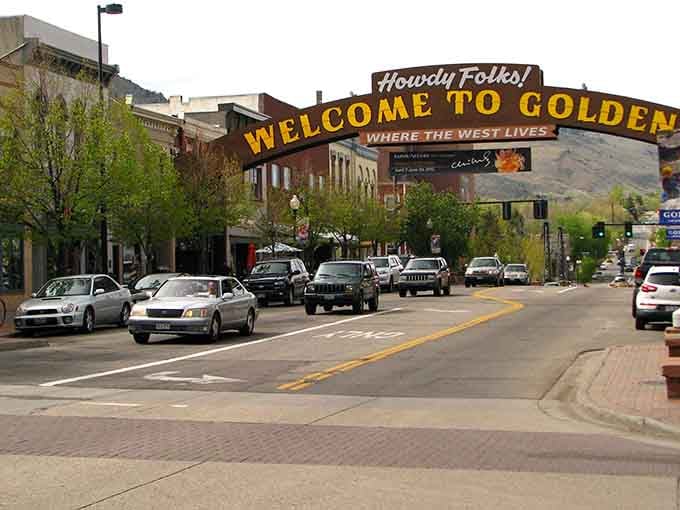 Where the West lives, indeed, and judging by those mountains, it's got quite the view from home.