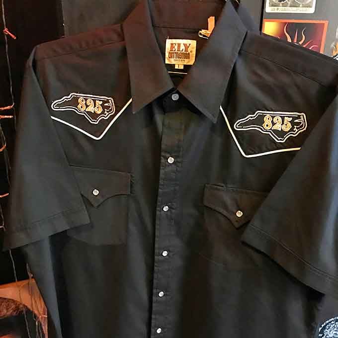 Those North Carolina patches on the collar make this Western shirt a perfect blend of rockabilly style and local pride.