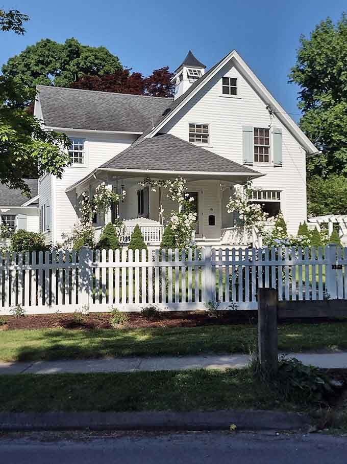 White picket fences and climbing roses prove some clich&eacute;s exist because they're absolutely perfect in every way.