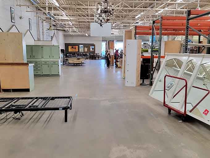 Wide aisles and endless possibilities make this warehouse feel like HGTV meets a treasure hunt you can actually afford.