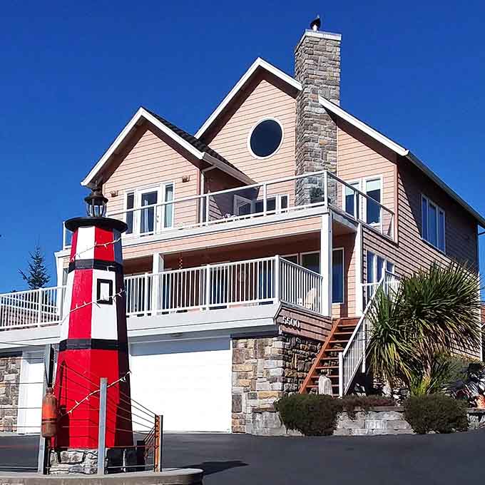 Even the houses here come with their own miniature lighthouses, because why should the coast have all the fun?
