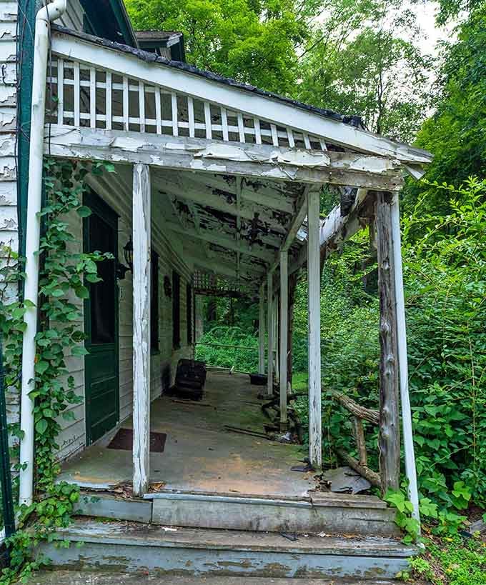 That porch has seen better days, but it's still standing proud like a stubborn New Jersey native.