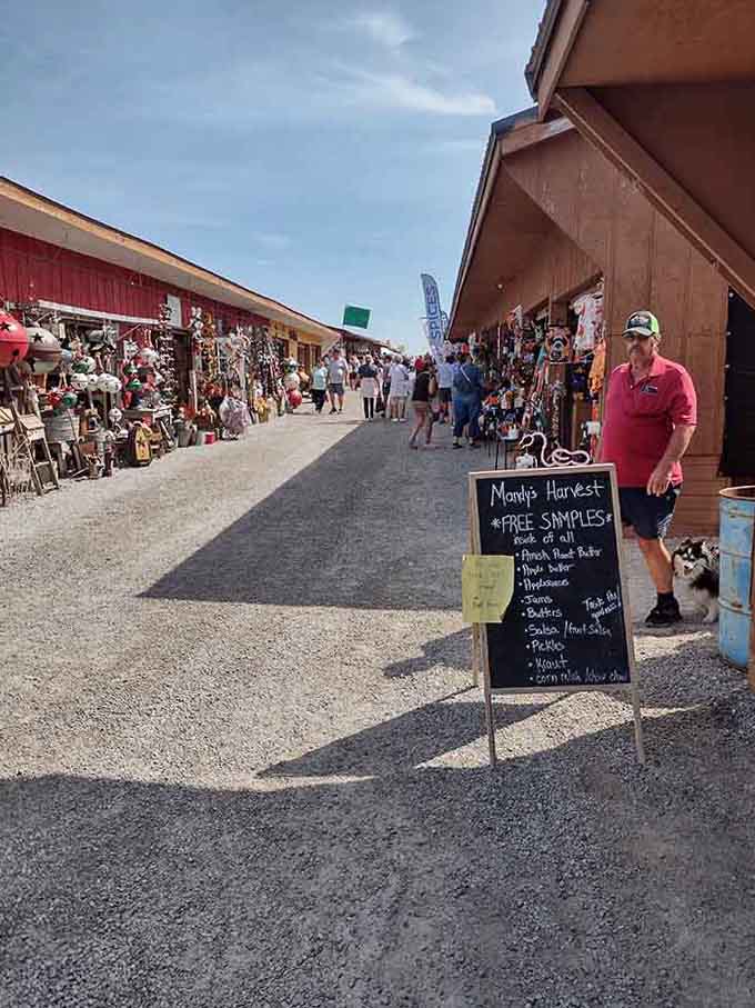 Free samples and a friendly pup&mdash;this vendor knows exactly how to win hearts and make sales simultaneously.