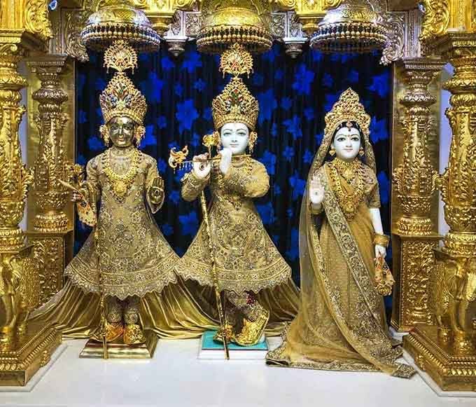The sacred shrines adorned in gold that'll make you forget you're twenty minutes from the nearest Waffle House.