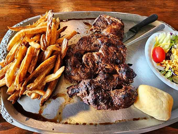 That char, those fries, that perfectly cooked steak—this is what road trips through Georgia are made for.