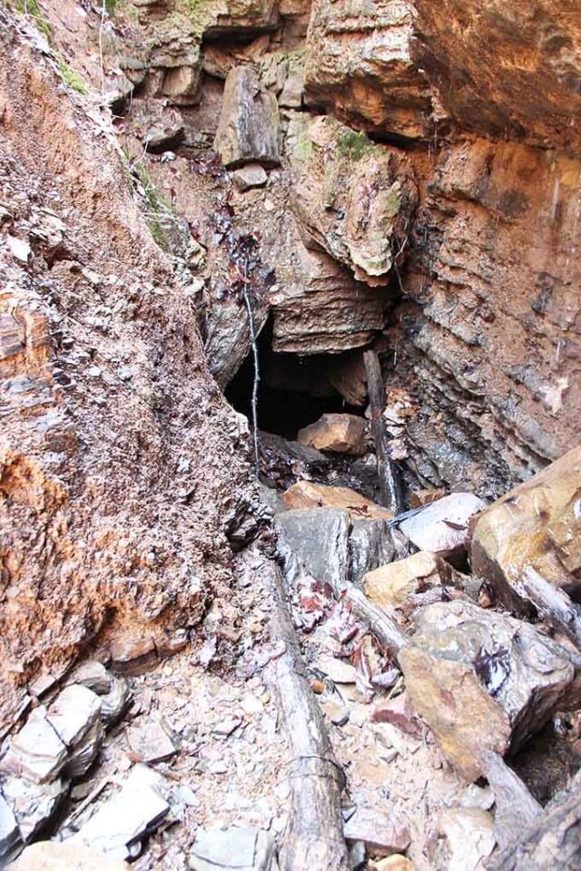 Most People Don't Know This Jaw-Dropping Cave In Georgia Even Exists