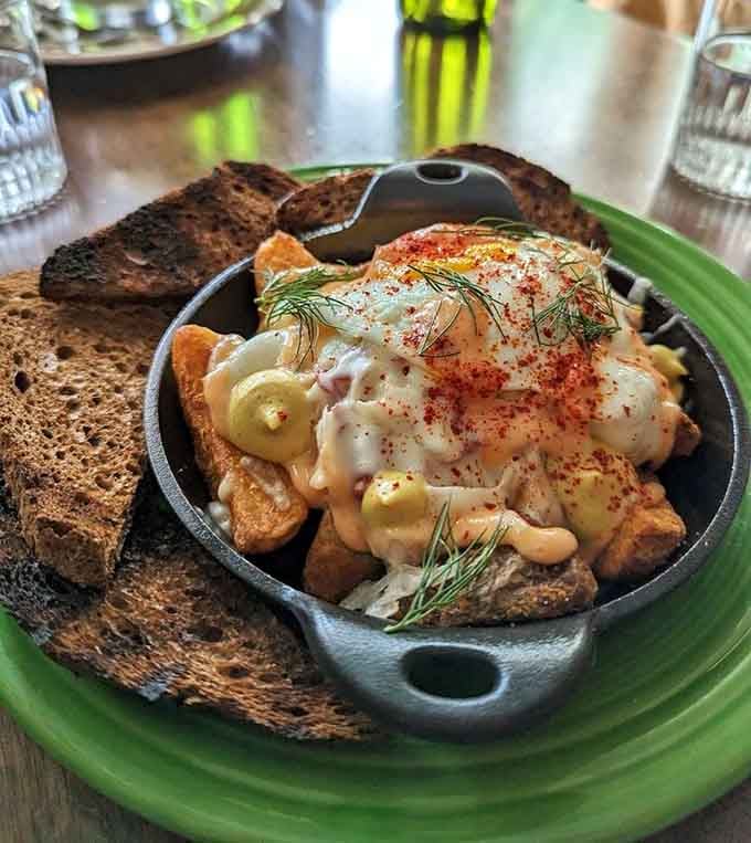 This Reuben skillet arrives golden and gorgeous, proving breakfast can be both hearty and photogenic.