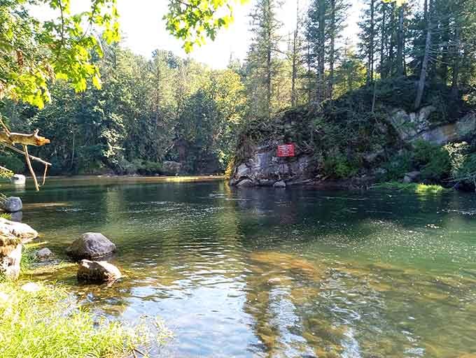 The Green River earns its name with water so clear, fish probably feel self-conscious swimming through it.
