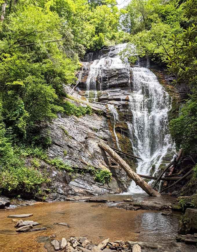 This is what happens when Mother Nature decides to show off, creating layers of water art that change daily.