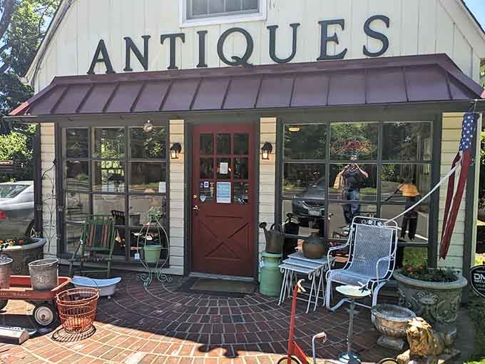 That satisfying moment when the word "ANTIQUES" is big enough to see from space, just how we like it.