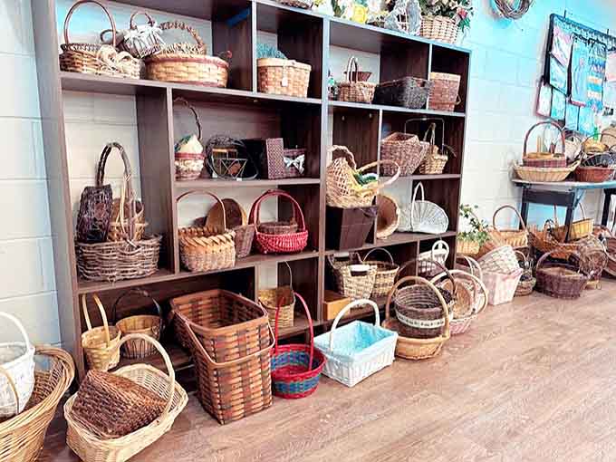 More baskets than a craft fair, ready to organize your life or just look charming on a shelf.