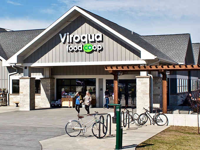 The Viroqua Food Co-op's modern design suggests organic farming and good architecture aren't mutually exclusive after all.