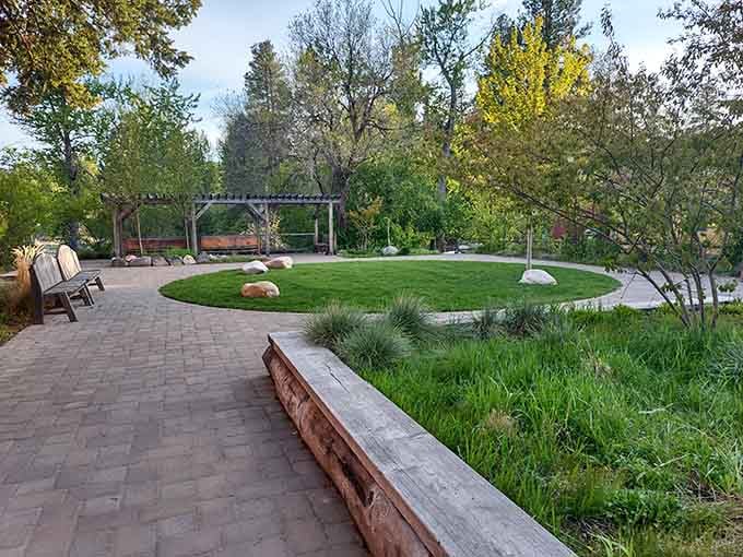 Green spaces like this remind you why small mountain towns understand the assignment when it comes to quality of life.