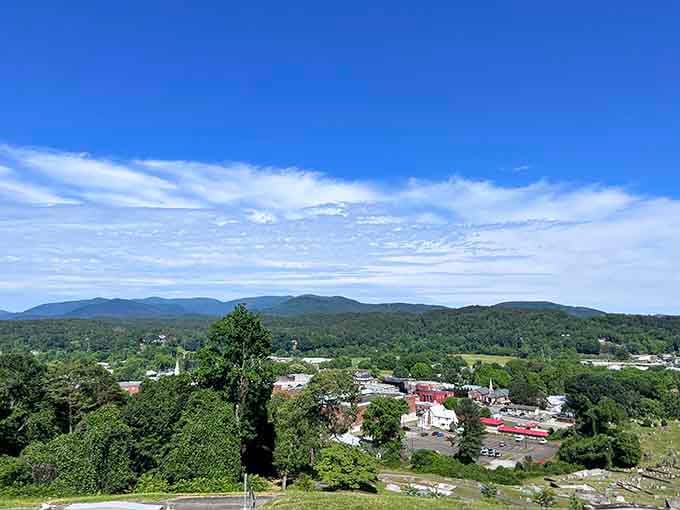 From this bird's-eye view, you can see why folks never want to leave these mountain-hugged streets.