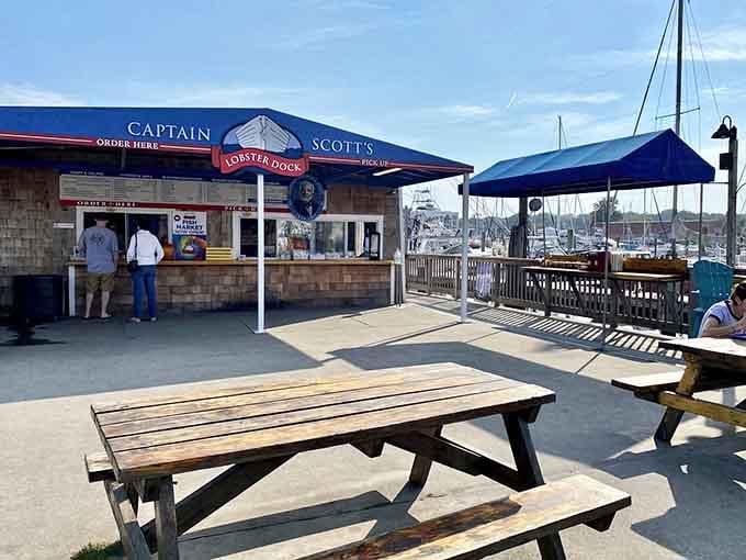Picnic tables facing the marina mean your lobster dinner comes with a side of bobbing boats and salty air.