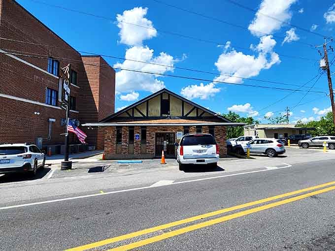 Those distinctive architectural details and cozy entrance promise the kind of seafood experience that keeps folks coming back for decades.
