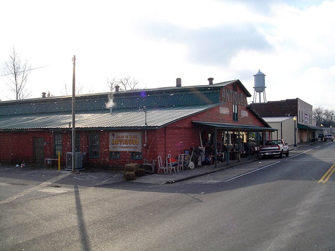 When your antique mall looks this inviting from the outside, you know the inside's going to empty your wallet real quick.