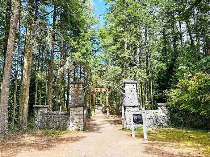 The entrance beckons with all the drama of a Masterpiece Theatre opening, minus the British accents.